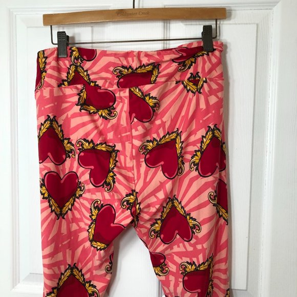 LuLaRoe | Pants & Jumpsuits | Lularoe Pink Hearts Tall Curvy Leggings ...